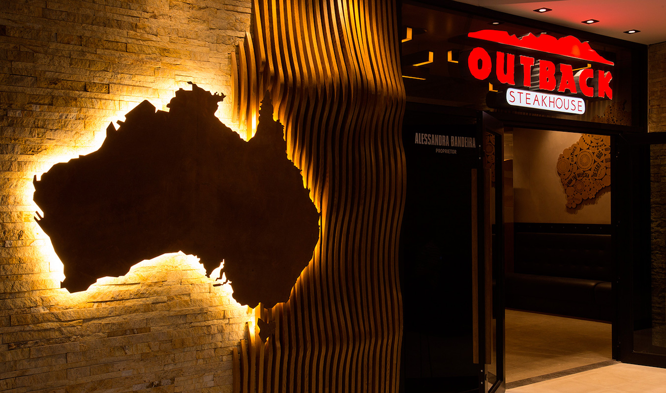 OUTBACK STEAKHOUSE INAUGURA NO SHOPPING MUELLER